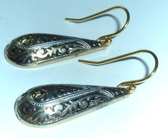 Vintage Damascene Earrings Teardrop Shaped Black Gold… - Gem Vintage Damascene Earrings Teardrop Shaped Black Gold… - Gem
