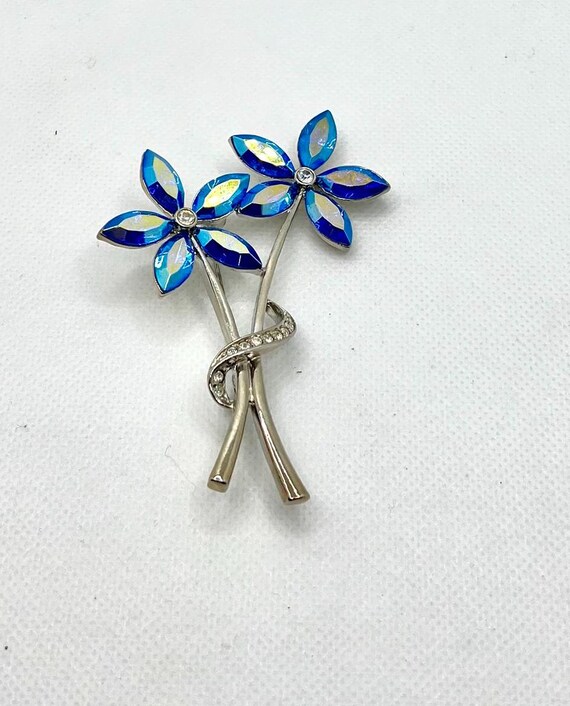 Blue Flower Brooch - Gem