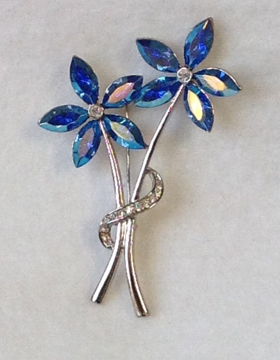 Blue Flower Brooch - Gem