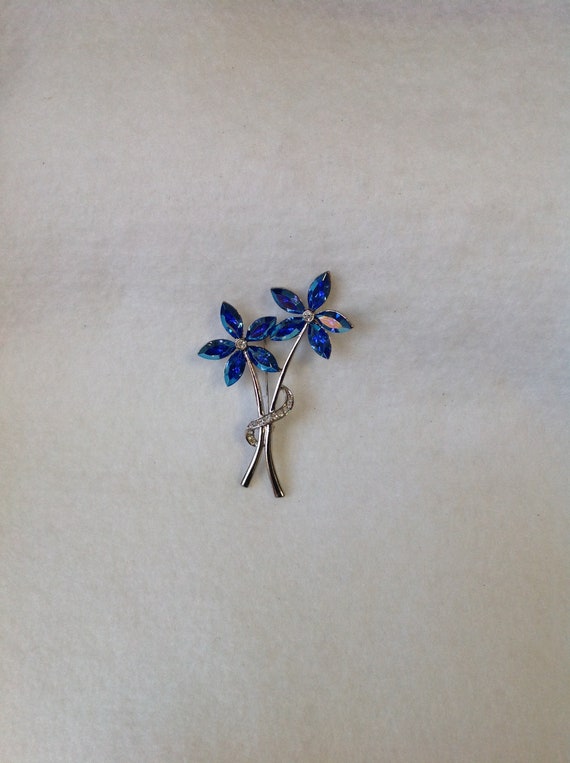 Blue Flower Brooch - Gem