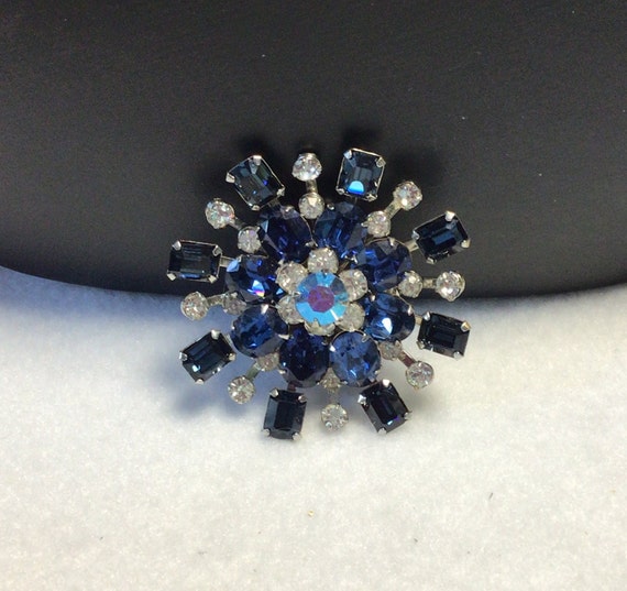 Vintage Blue Brooch - Etsy