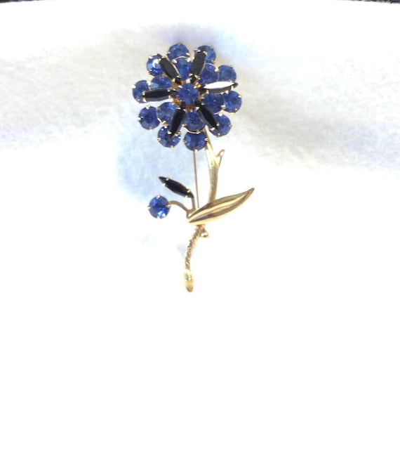 Vintage brooch blue flower - Gem