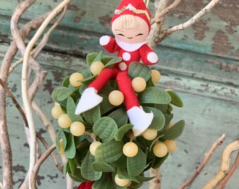 Mistletoe Elf - Etsy