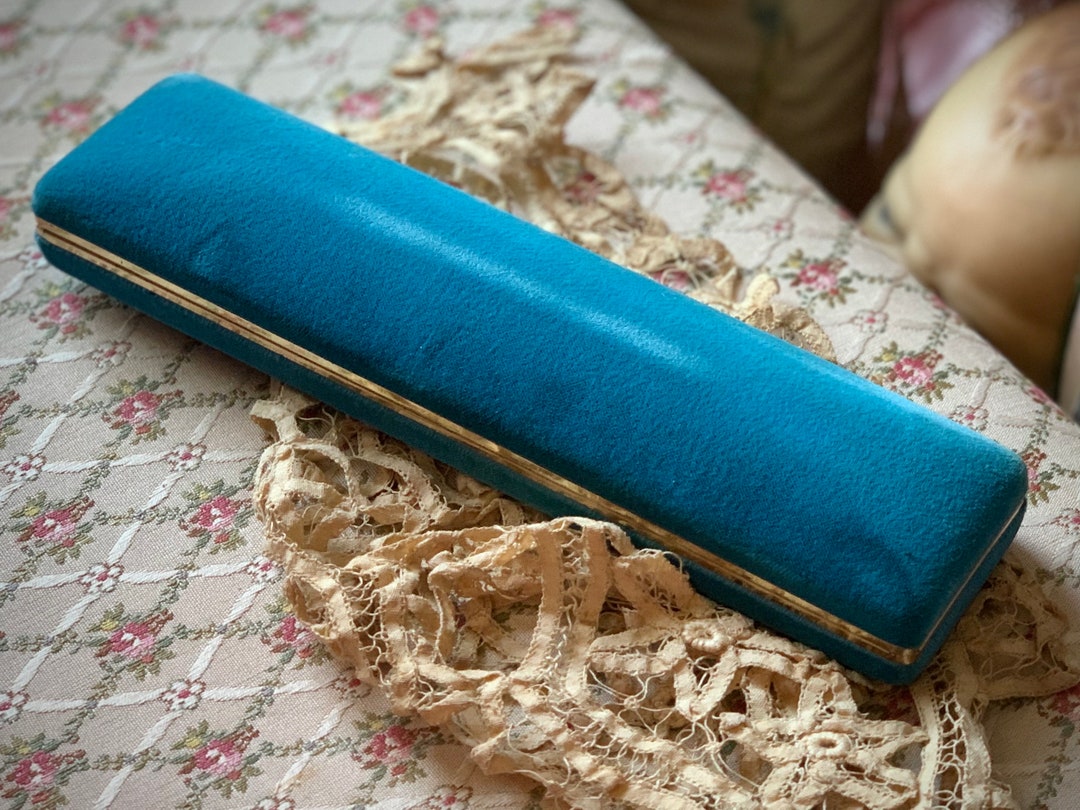 Vintage Blue Velvet Bracelet Box Shabby Skinny Watch Case Jewelry ...