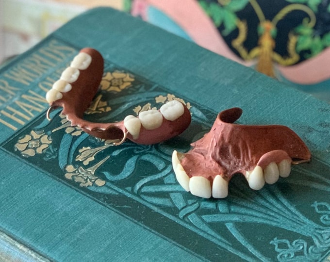 Vintage Partial Dentures Old False Teeth Used Worn Creepy Fake Teeth ...