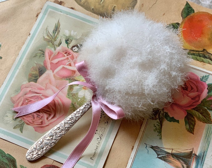 Vintage Powder Puff Wand Old Feather Swans Down Flapper Shabby Beauty ...