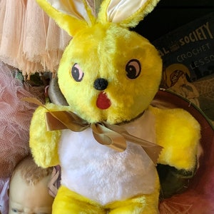Vintage Stuffed Bunny Retro Yellow Plush Easter Toy Decoration Rabbit ...