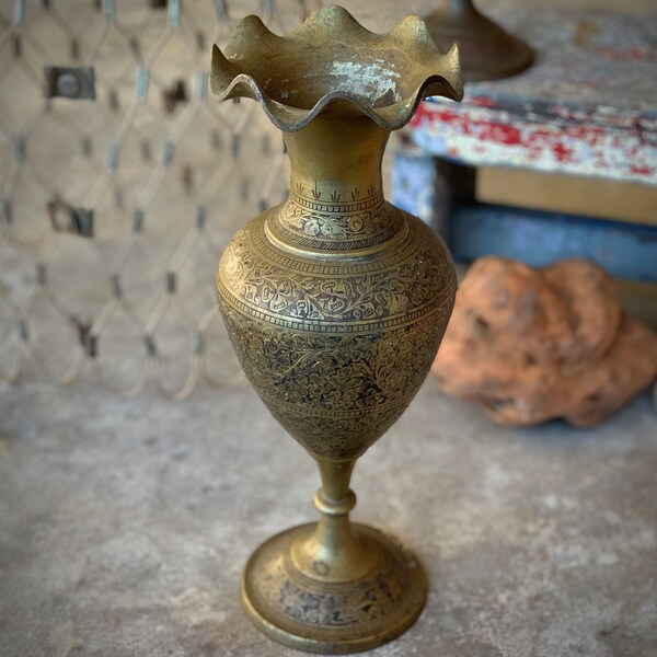 Ruffled Rim Vase - Etsy