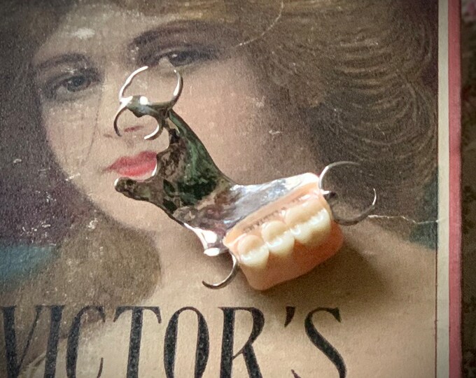 Vintage Partial Denture False Teeth Vintage Found Used Worn Upper ...