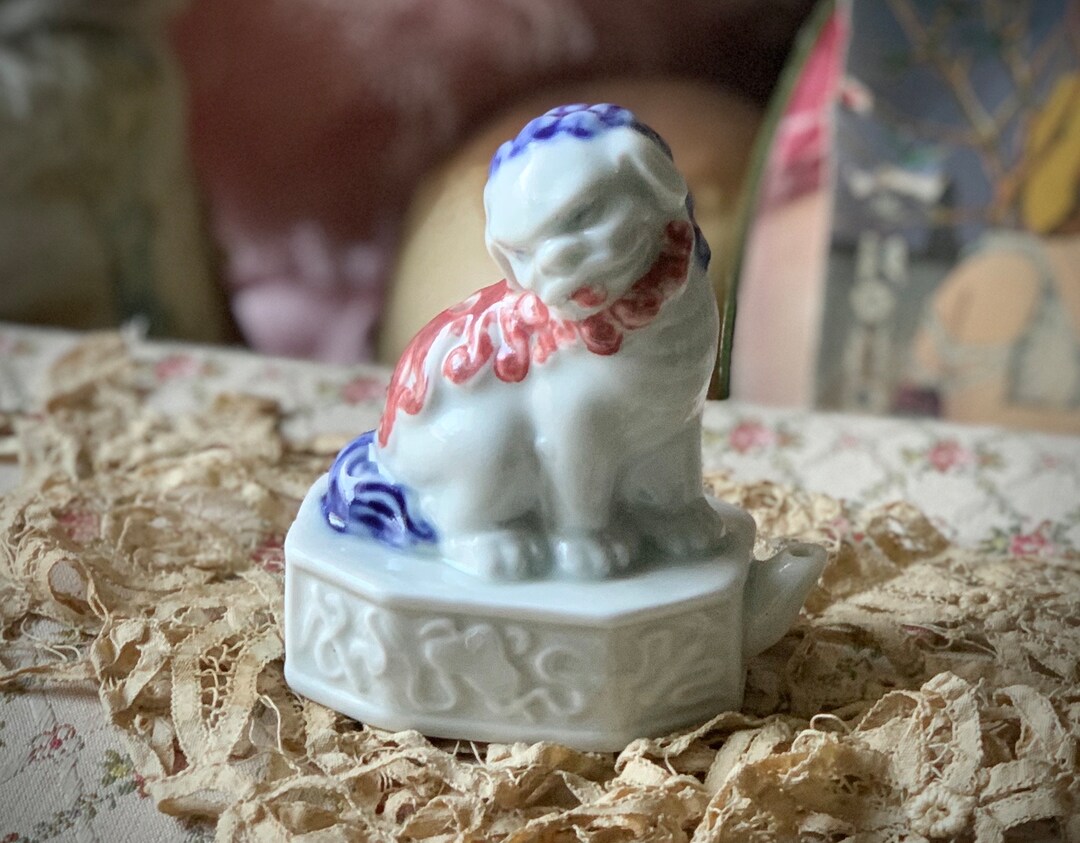 Vintage Miniature Foo Dog Figurine Porcelain Mini Dragon With Tongue ...
