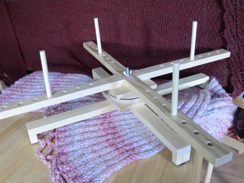 Collapsible Amish-style Yarn Swift Jonathan Model - Etsy