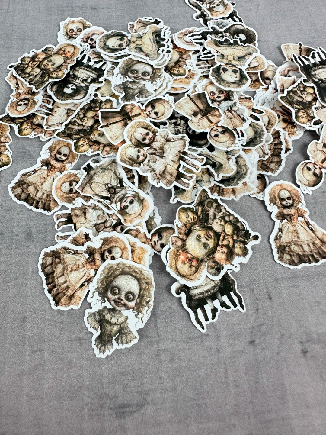 Creepy Dolls Confetti - Halloween Horror - Gothic Dolls - Haunted Dolls ...