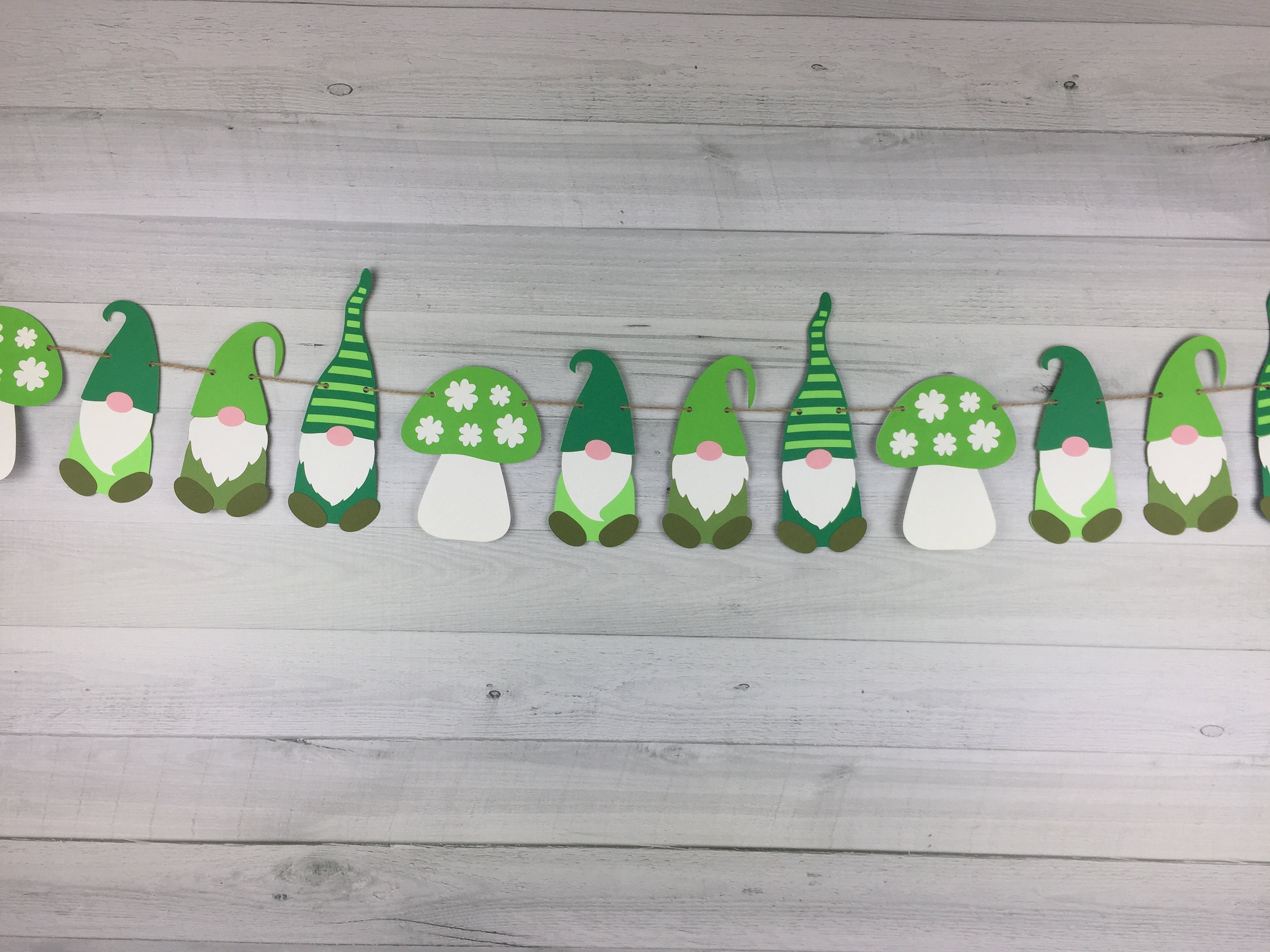 Gnome Garland - St. Patrick's Day Gnomes - Garden Gnomes - Leprechaun ...