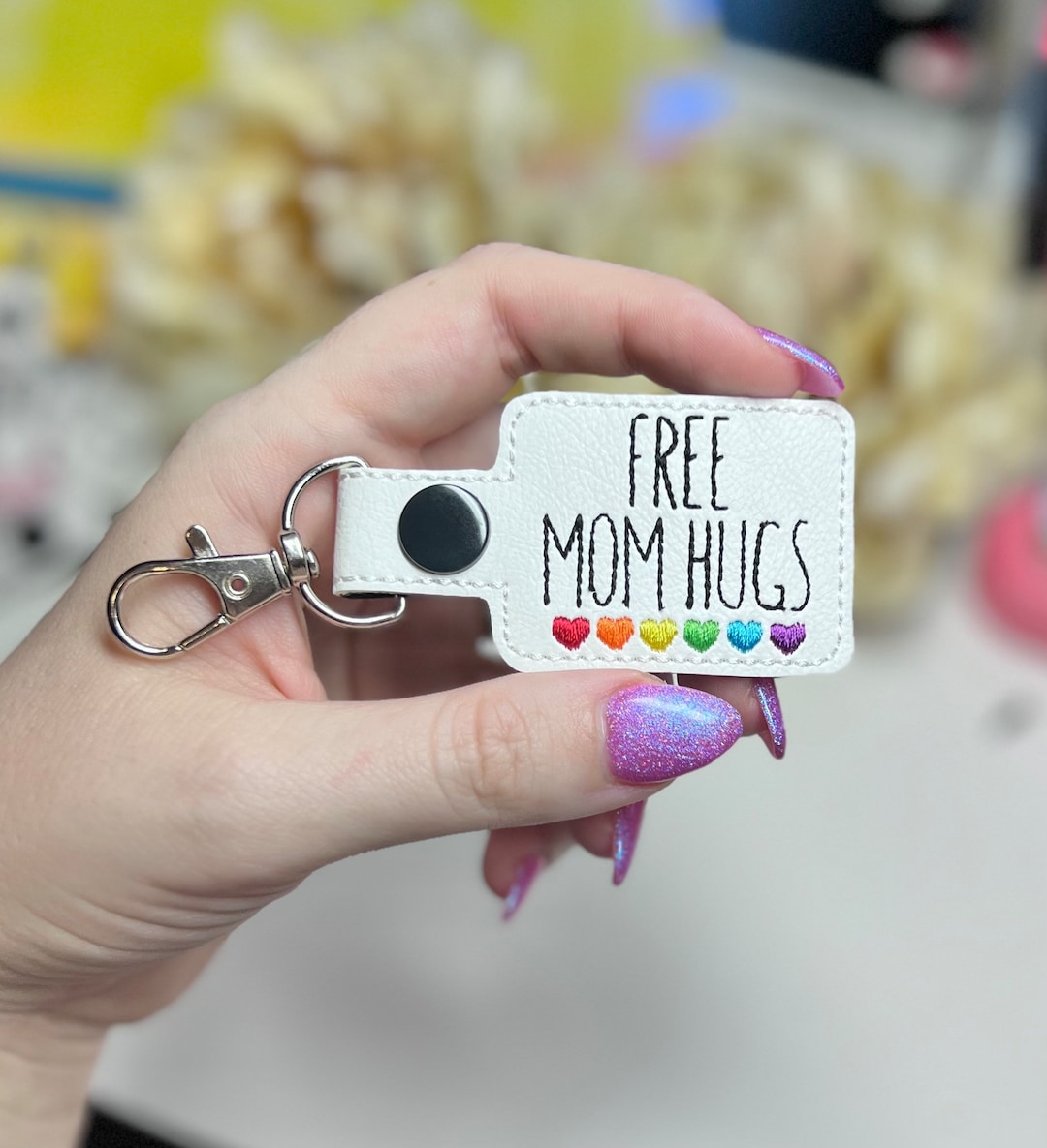Free Mom Hugs Rainbow LGBTQIA Hearts Keychain Snap Tab - Etsy