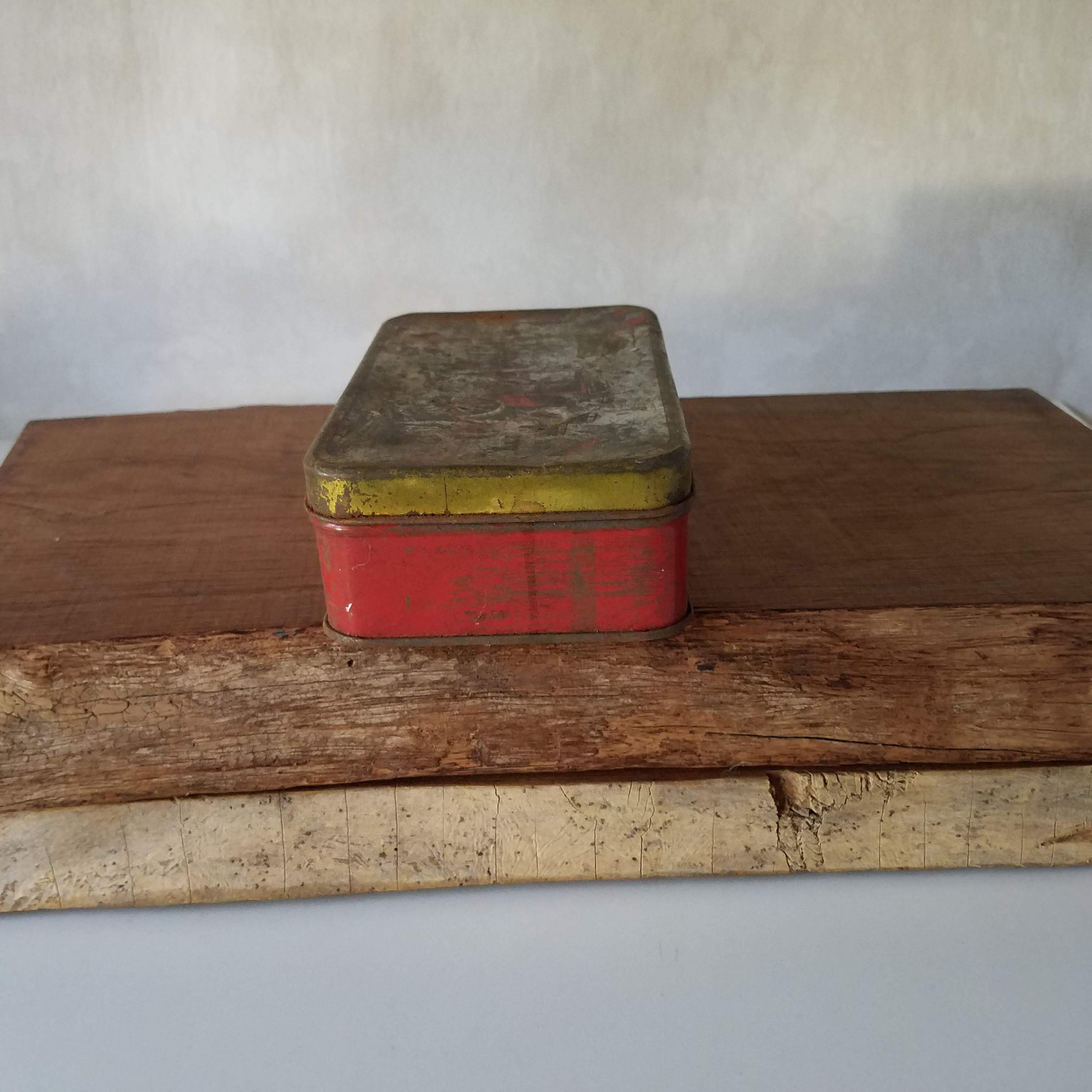 Vintage Metal Tin, Ye Old Inn Red Tin with Horse and Red Carriage Scene ...