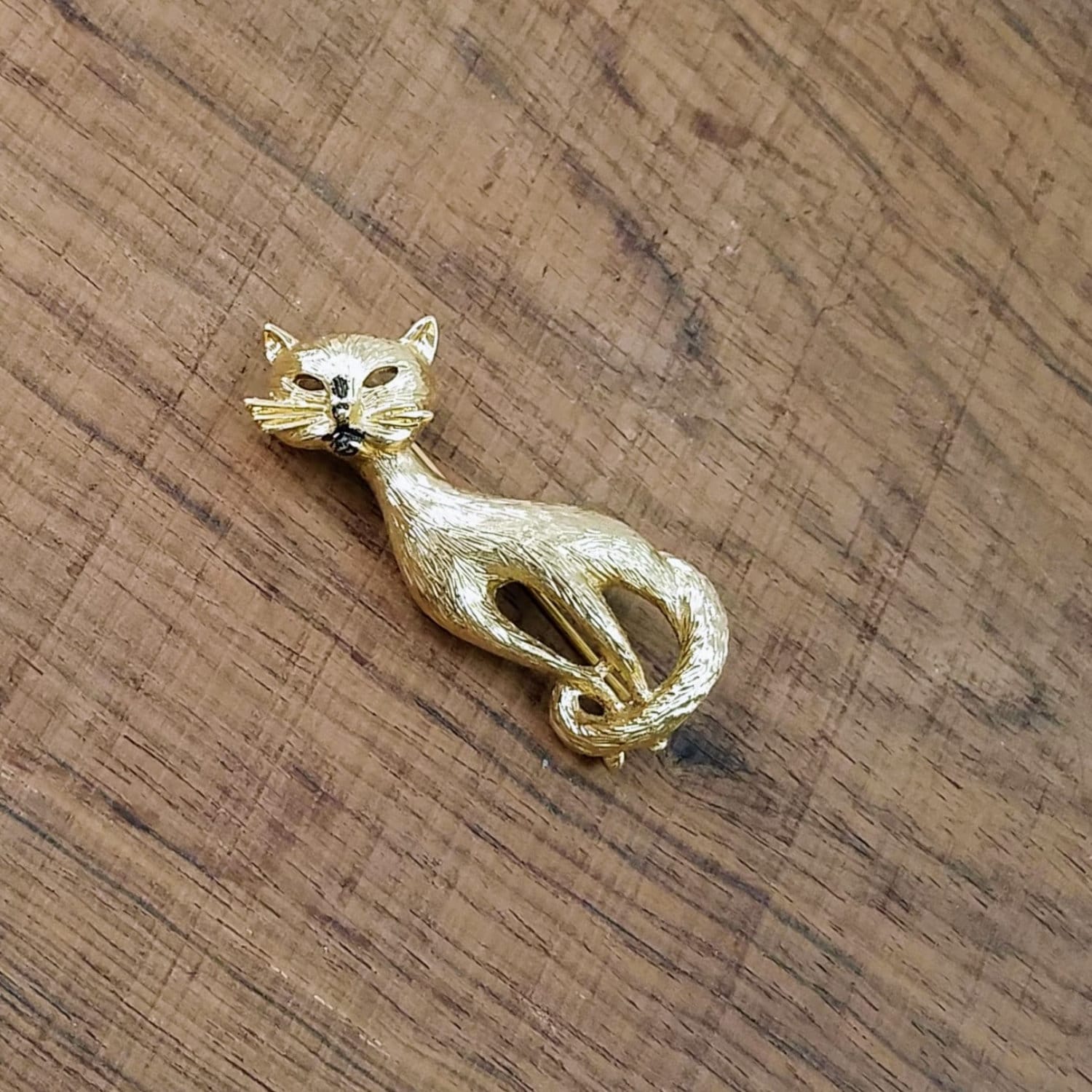 Gold Tone Cat Brooch, Vintage Monet Cat Brooch, Signed Monet Brooch ...
