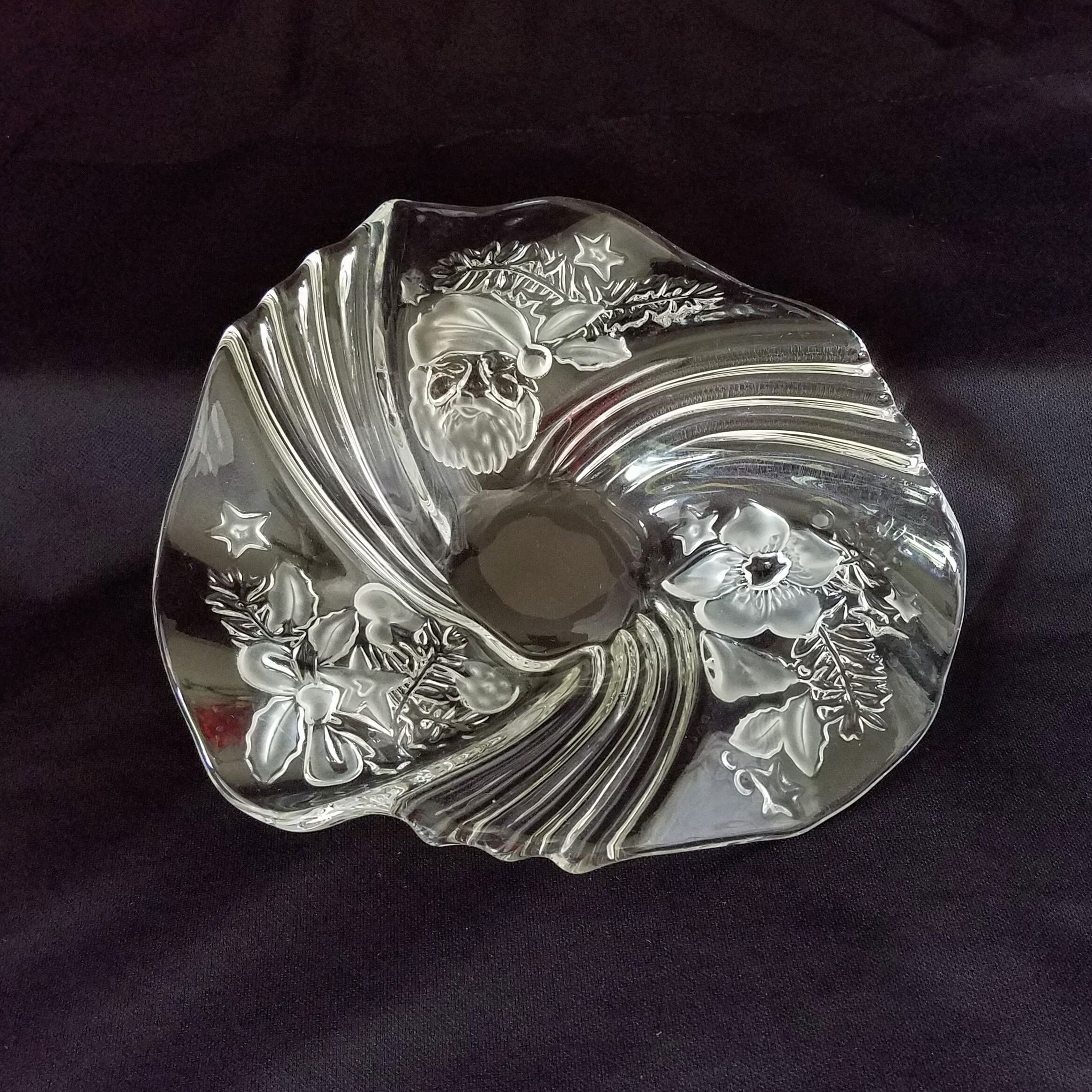 Mikasa Crystal Christmas Medley Bowl, Holiday Crystal Swirl Bowl ...