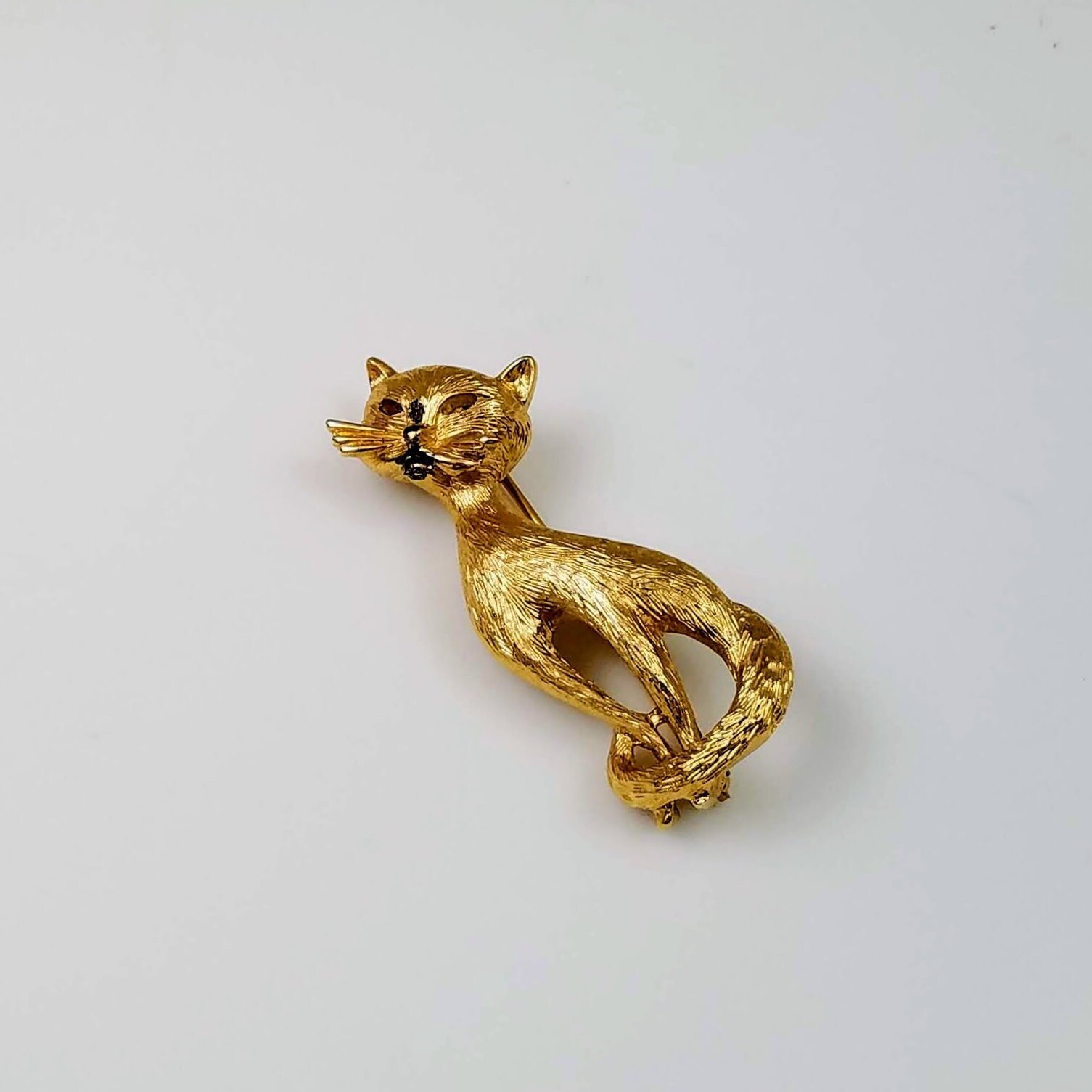 Gold Tone Cat Brooch, Vintage Monet Cat Brooch, Signed Monet Brooch ...