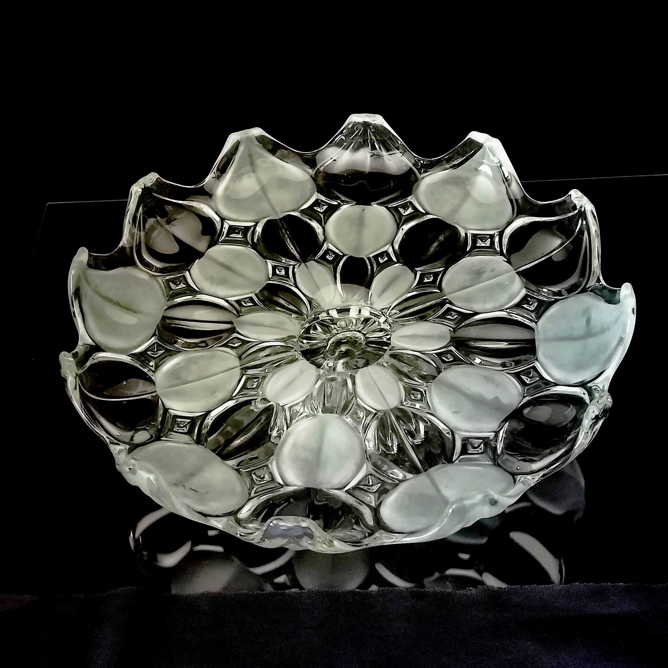 Pedestal Cake Plate, Crystal Pastry Plate or Cake Plate with Frosted ...