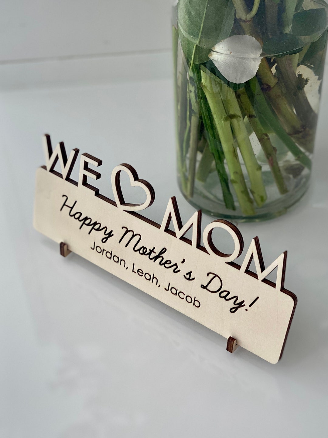 Personalized We Love Mom Desk Sign Custom Mothers Day Gift Appreciation ...