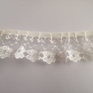 Frilly Ruffled Ivory White Disty Daisy Flower Lace Sold per METER - Etsy