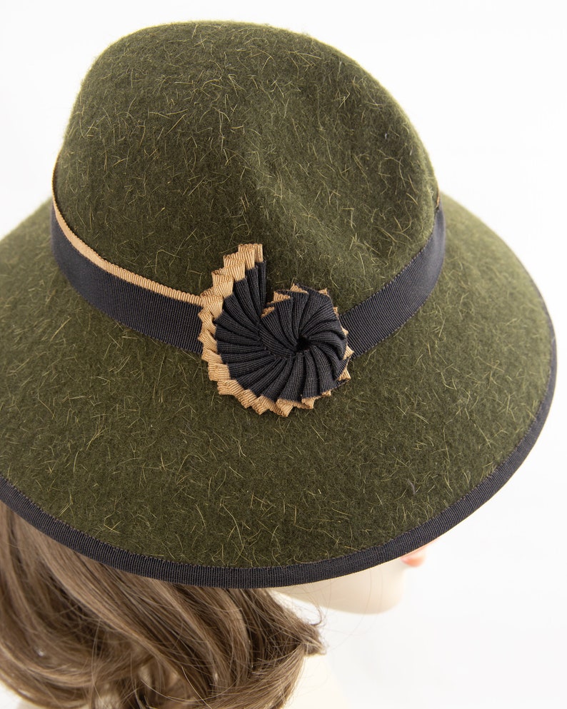 Vintage-style Tilt Hat. Green Felt Fedora. Olive Wool Ladies Hat. 1940s ...