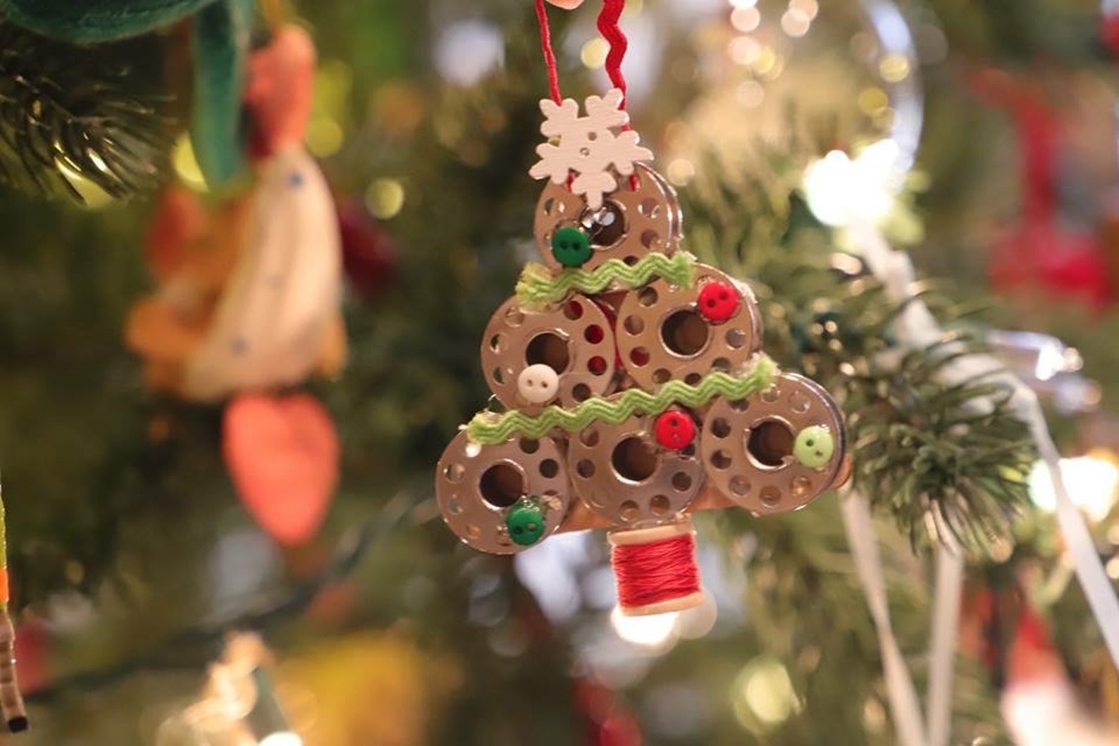Samantha's Treasure Handmade Sewing Bobbin Christmas Tree - Etsy Canada