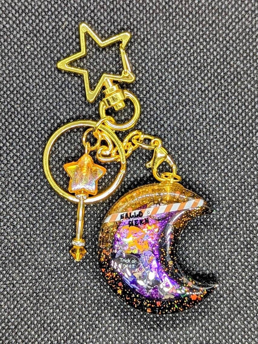 Halloween Kawaii Moon Shaker Magical Keychain - Etsy