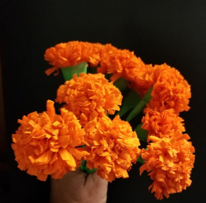Day of the Dead 12 ORANGE Marigolds Dia de Los Muertos | Etsy