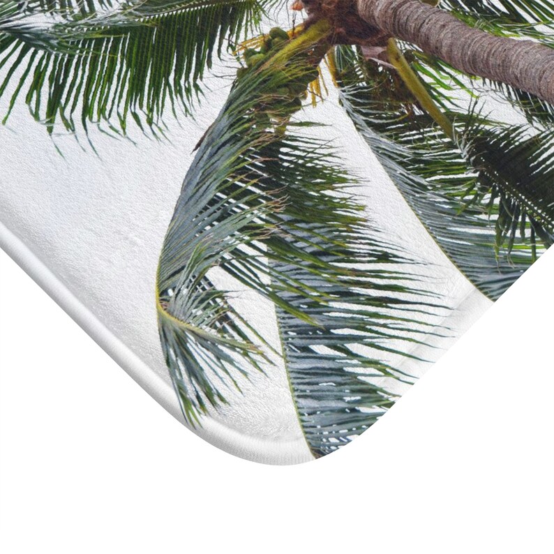 Caribbean Palm Bath Mat, Beach Tropical Surf Style Palm Tree Accent ...