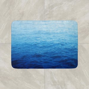 Caribbean Waters Bath Mat, Ocean Ombre Blue Beach Surf Style Bathroom ...