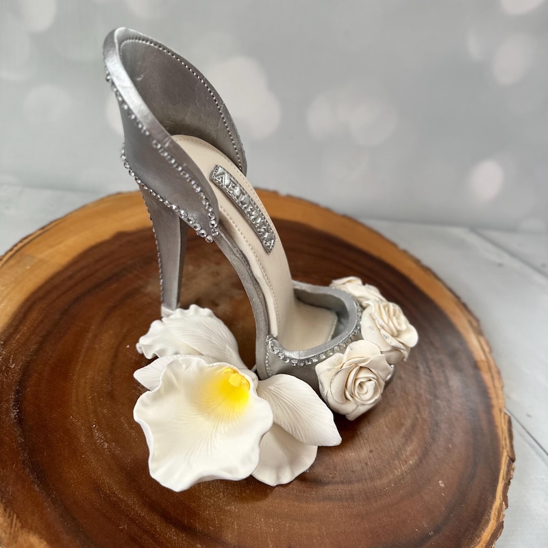 Gumpaste Shoe - Etsy