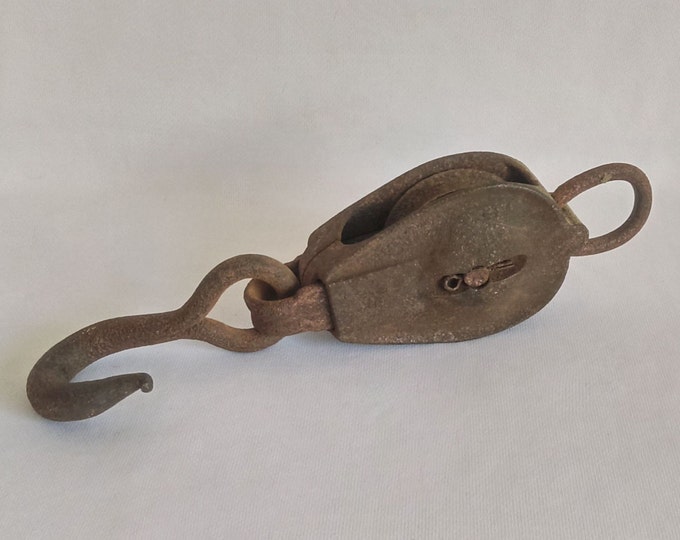 Antique Pulley, Old Pulley With Hook, Rusty Pulley, Industrial Decor ...