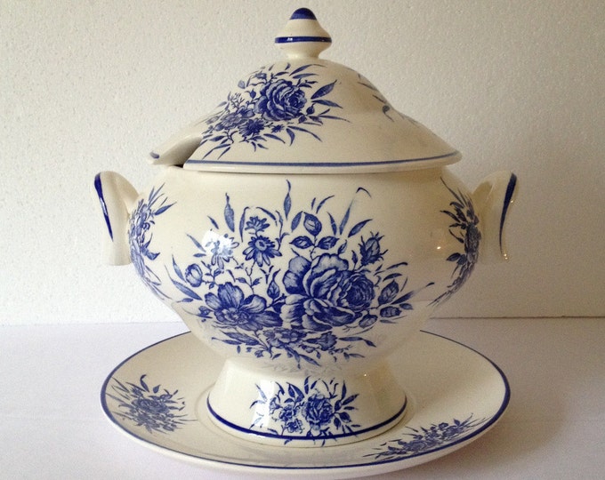 Vintage Porcelain Electric Soup Tureen Blue and White Ceramic With ...