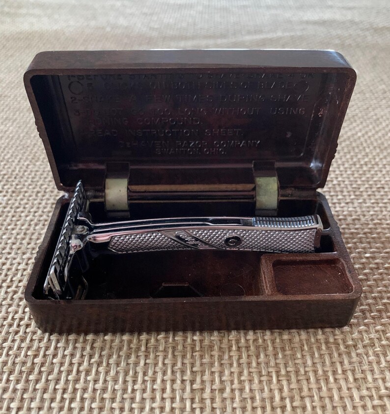 Vintage Safety Razor 1930s De Haven Model No 3 Safety Razor and Blade ...