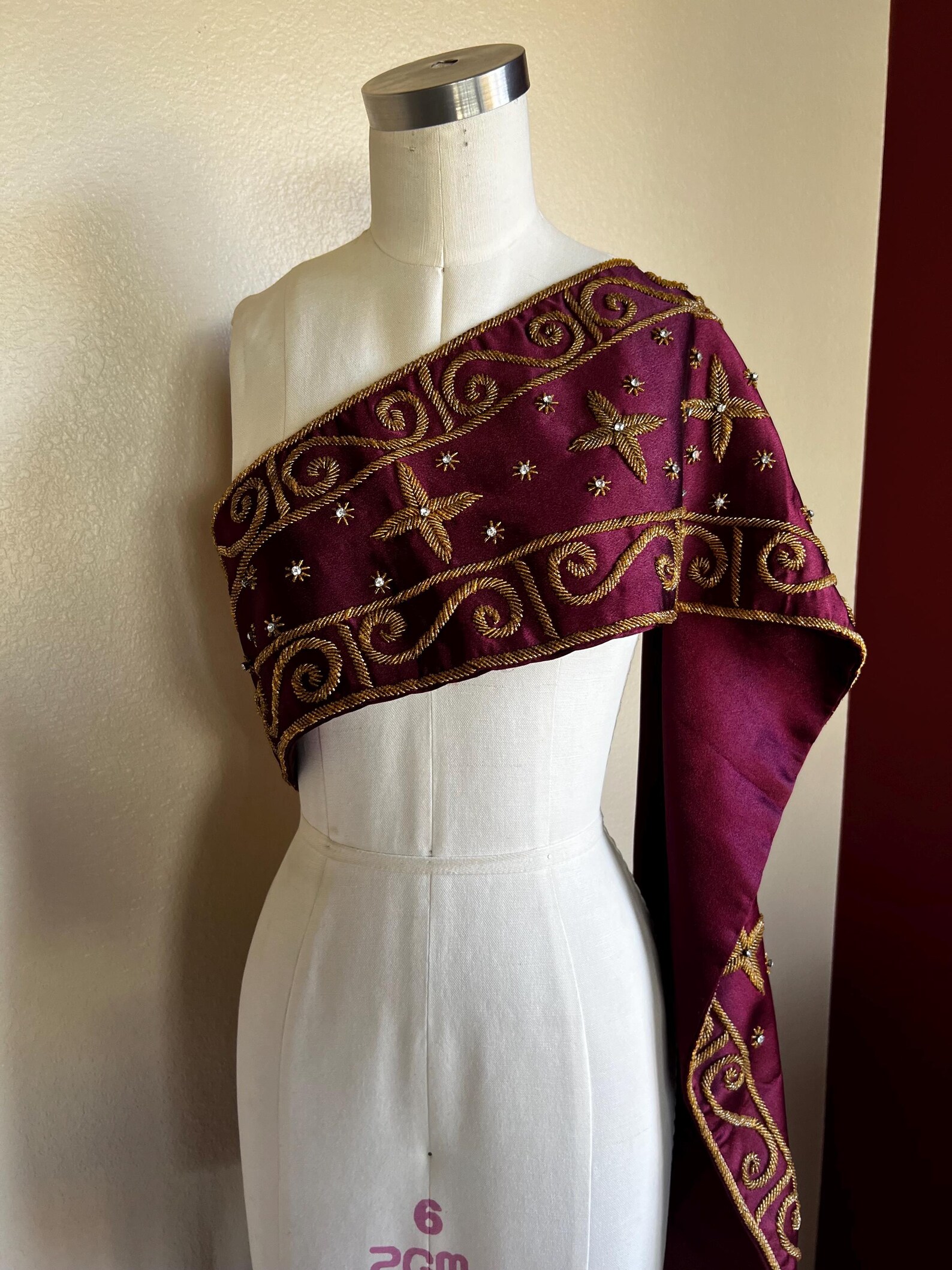 Pre Loved Purple Embroidered Sabai Wrap, Pah Bieng, Gold Wedding Sbai ...