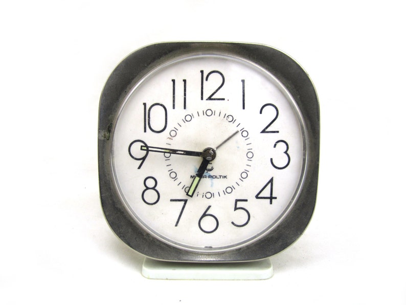 Vintage Off-white Mechanical Alarm Clock / Made in Poland / - Etsy
