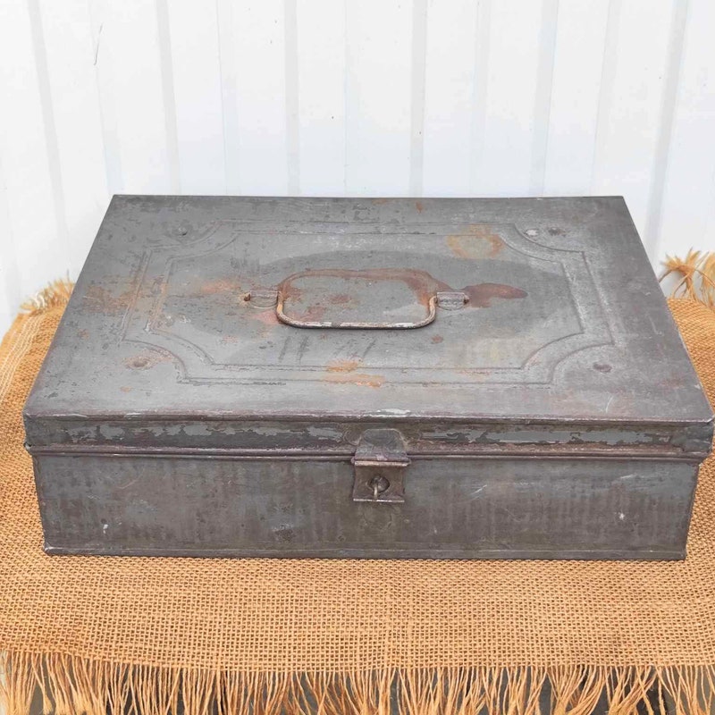 Old Tin Box - Etsy