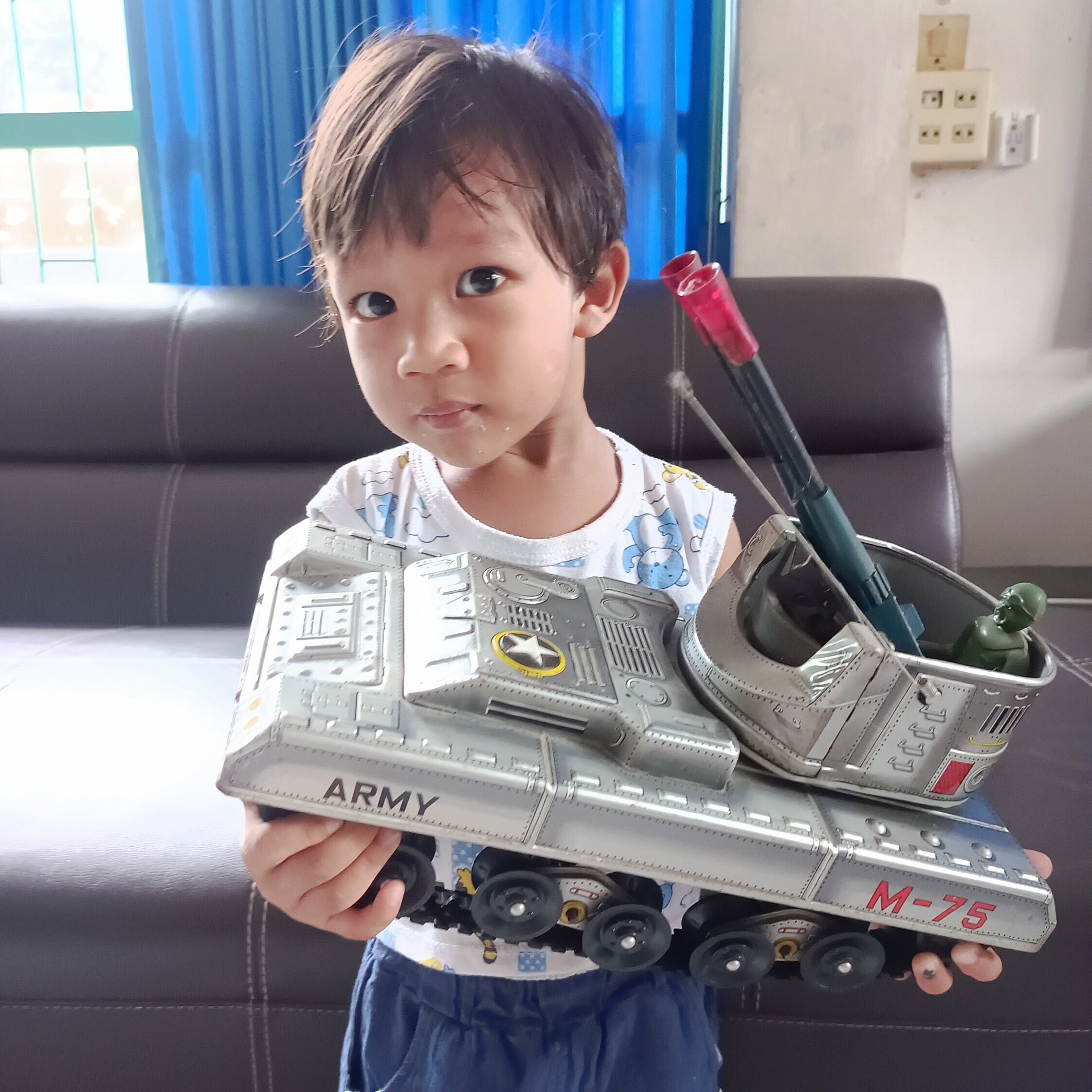 Vintage Tin Toy M-75 Giant Tank Battery Operated Japan - Etsy