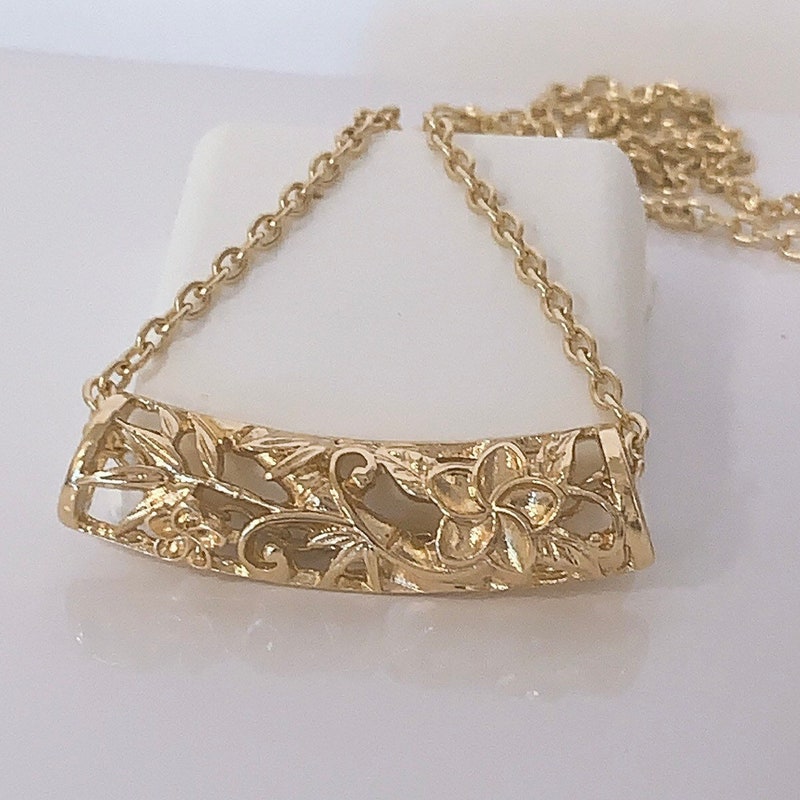 Hawaii Flower Necklace - Etsy