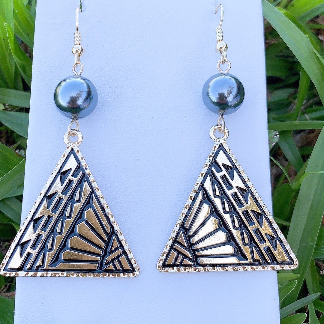 Mauna Kea Tribal : Hamilton Gold Earring With Shell Pearls - Etsy