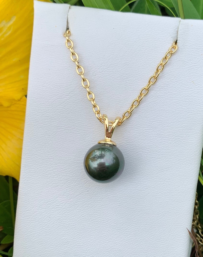 12mm Shell Pearl: Hamilton Gold Necklace With Shell Pearls - Etsy