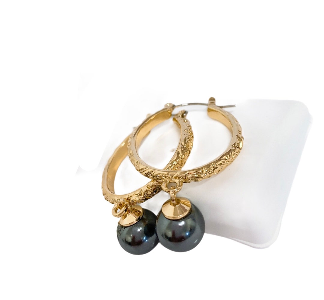Hoop Gray Black Shell Pearls Earrings: Hamilton Gold Earring With Shell ...