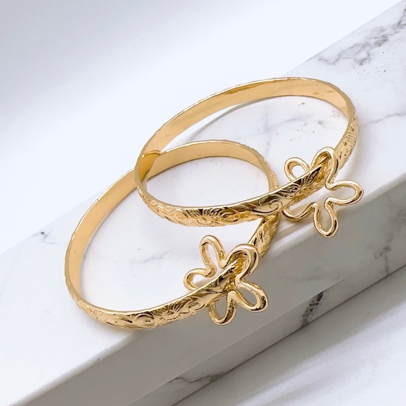 Maile Bangle - Etsy