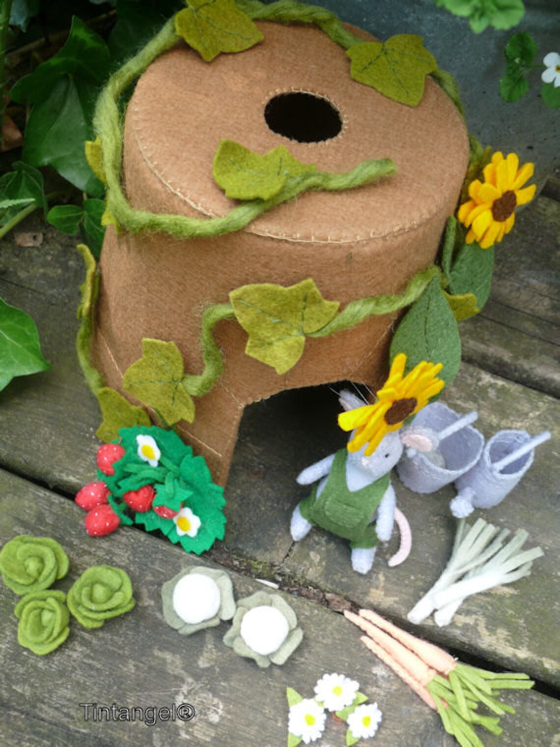 Mouse in the Garden DIY Kit | Etsy