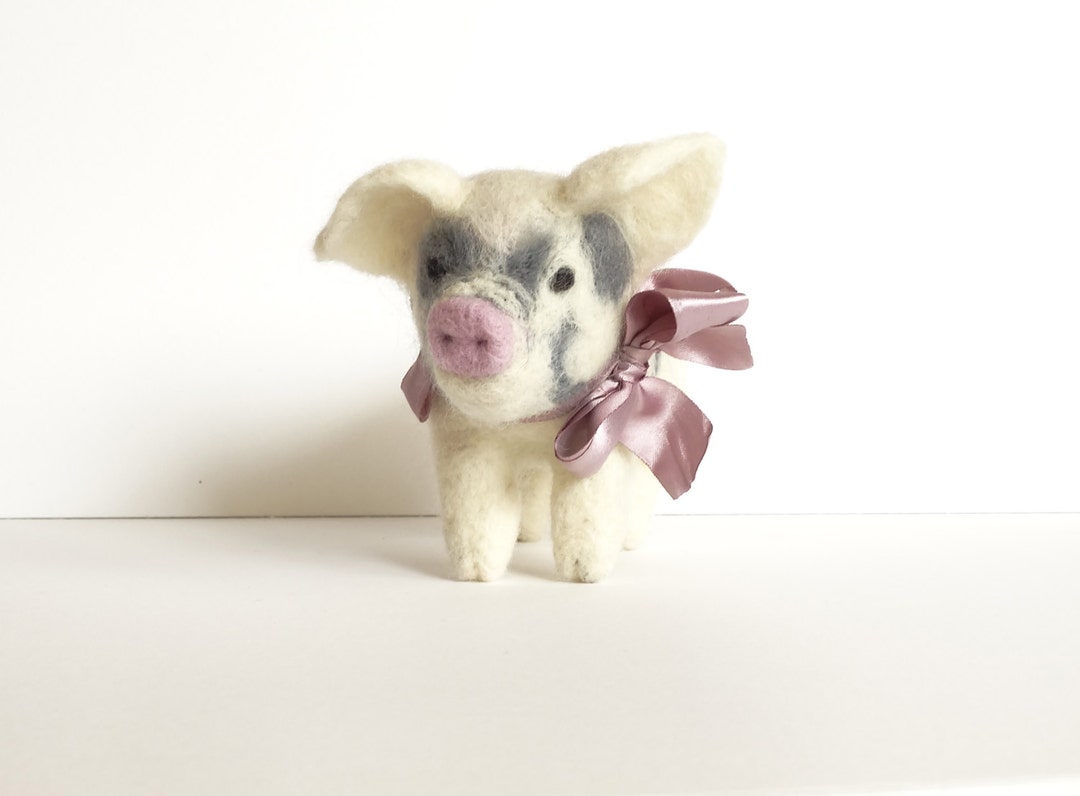 Needle Felted Animal ,felted Toy Little Pig,small Felted Figure Pig ...