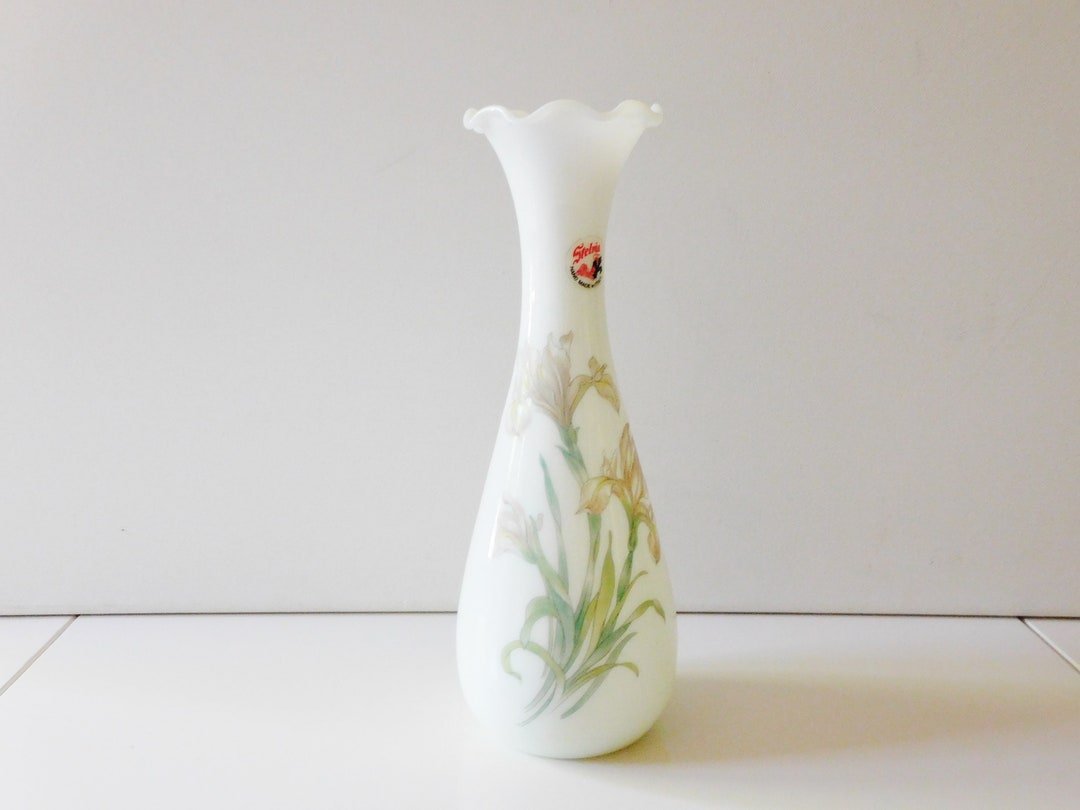 Stelvia / Opalina Fiorentina Cased Glass Vase, Handmade, Italy - Etsy