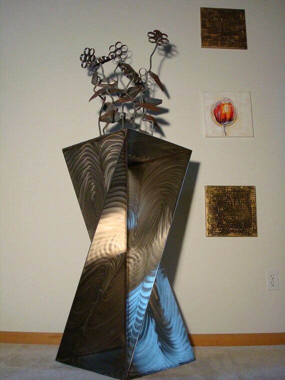 Items similar to ZZIV Stainless Steel Illusion Angle Modern Art Display ...