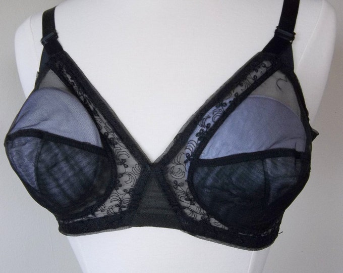 Vintage Black Sheer Pointed Bullet Bra Embroidered Details 34 C - Etsy