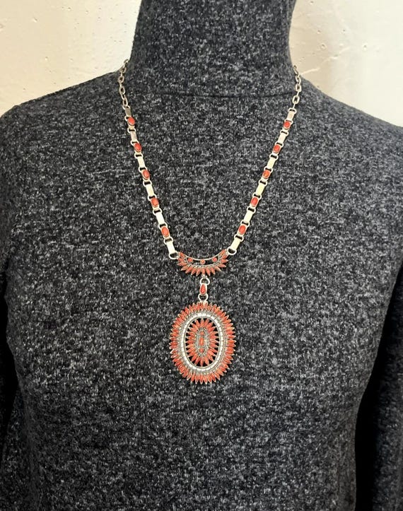 Vintage RED CORAL NEEDLEPOINT Sterling Silver Necklac… - Gem